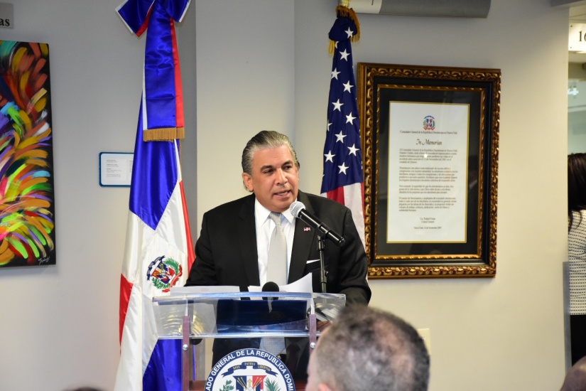 Cónsul Carlos A. Castillo mejoró servicios y protección a comunidad ...
