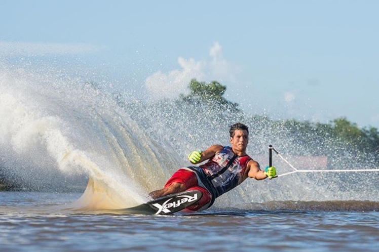Esquiador dominicano Roberto Pigozzi gana Open de Francia | La Nación ...