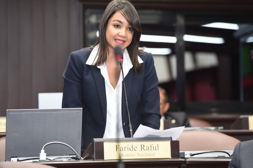 Faride Raful inscribió su precandidatura a senadora de la capital | La ...