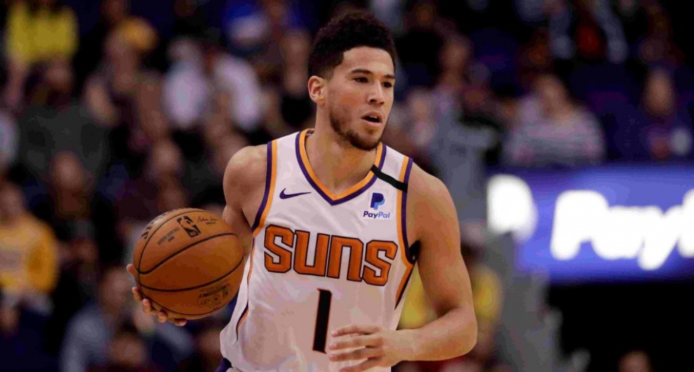 Devin Booker 29 puntos lidera a los Suns en la victoria ante a los ...