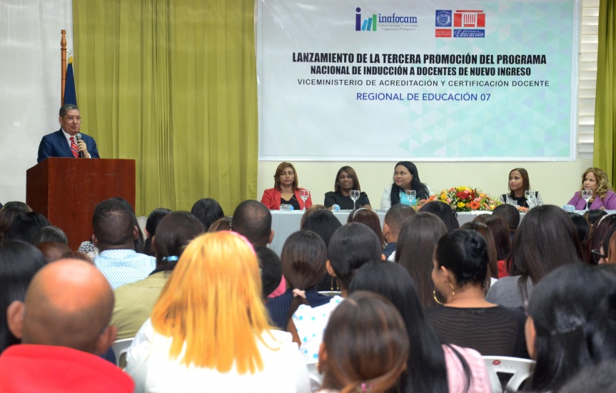 Más de 5 mil maestros participan en Programa de Inducción a Docentes de ...