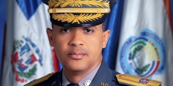 Director de la Policía Nacional introduce cambios departamentales a ...