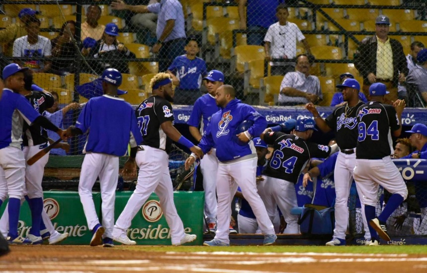 Tigres se comen Elefantes y tienen 3-0; Aguilas invictas y Escogido da ...