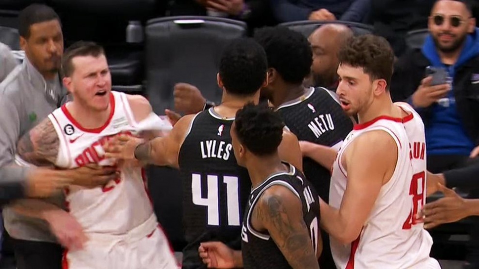 Garrison Mathews y Tari Eason de Houston y Malik Monk de Sacramento ...