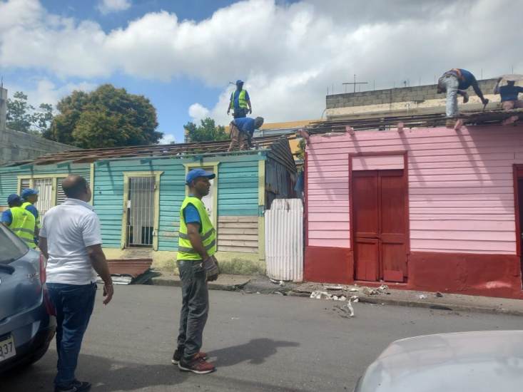 Ministerio de la Vivienda y Obras Públicas inician reparación viviendas sufrieron daños por ...