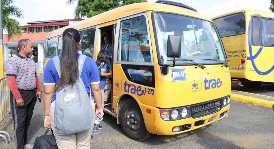 Todo el Gran Santo Domingo ya cuenta con transporte estudiantil | La ...