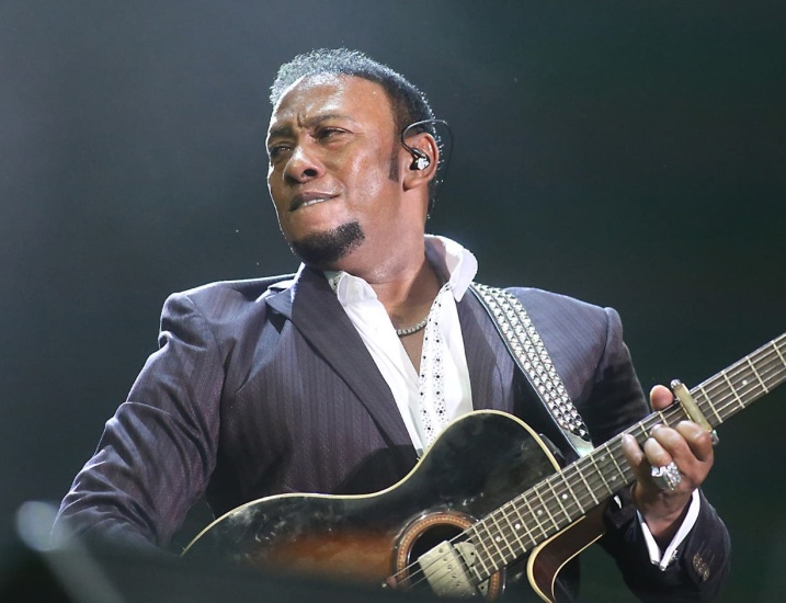 Jueza ordena orden de arresto contra el bachatero Anthony Santos por ...