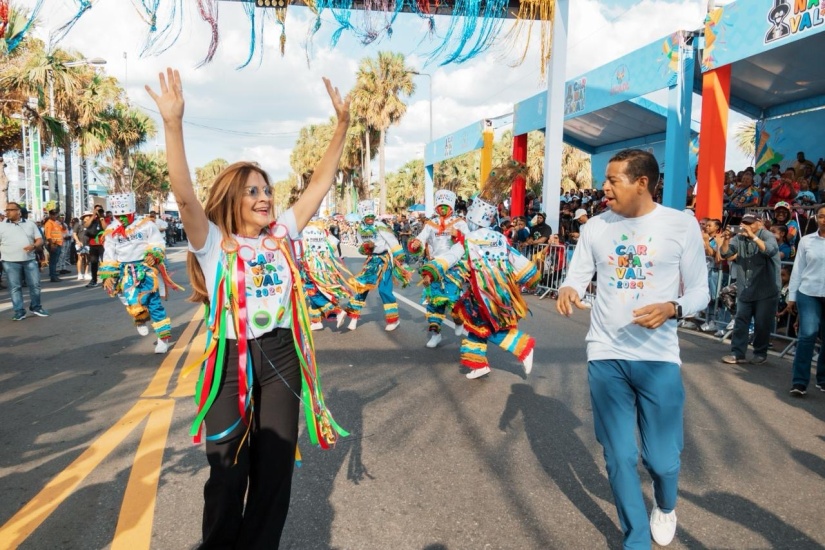 Miles de dominicanos disfrutaron del Colorido y la diversidad en el ...