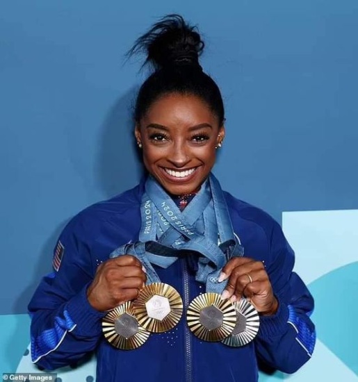 Shanon, la madre de la medallista Olímpica, Simone Biles no habla con ...