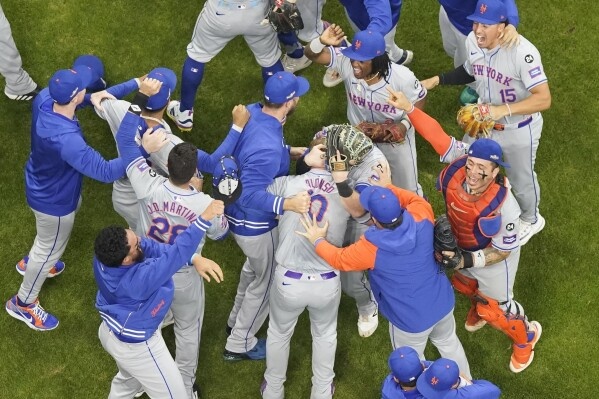 Mets derrotan Filis en tercer juego de su serie y lideran 2-1 ...