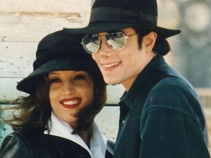 Lisa Marie Presley, quien fuera esposa de Michael Jackson dice en sus ...