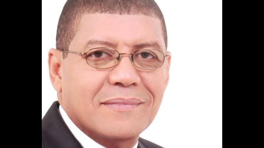 Falleció el periodista y ex-vocero de la Policía Nacional, Simón Díaz ...