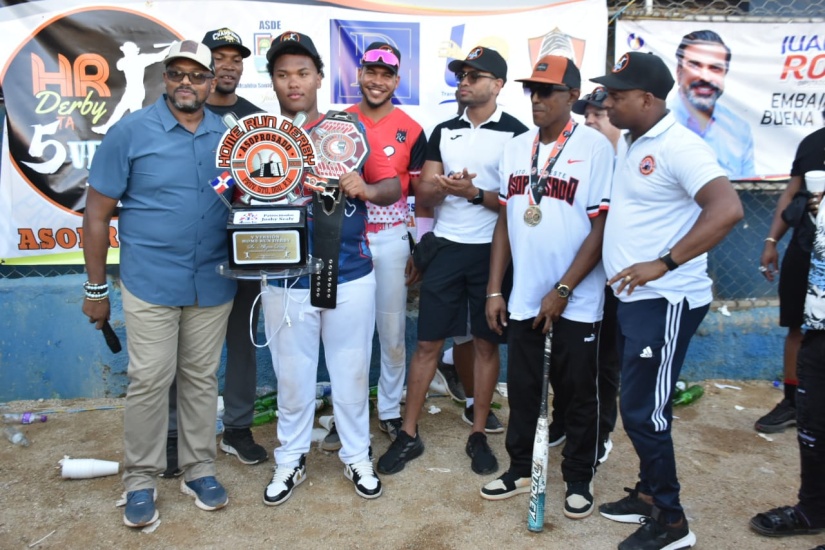 Elvys Leyba gana Derby de jonrones 2025 organizado por Asoprosado | La ...