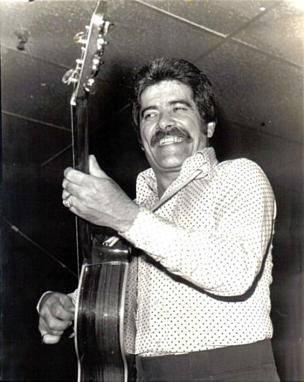 Charlie Rodríguez virtuoso y destacado tresero boricua de extensa labor ...