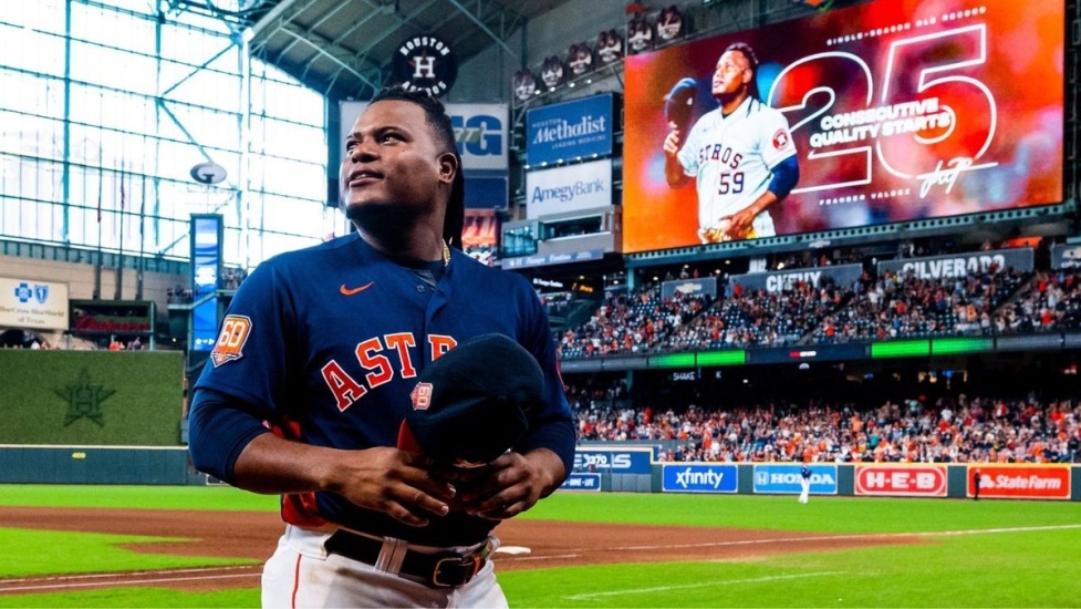 Dominicano Framber Valdez en grande, lanza siete entradas en blanco en la victoria de los Astros ...