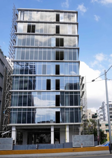 Indotel firma contrato de adquisición de un edificio propio bajo el ...