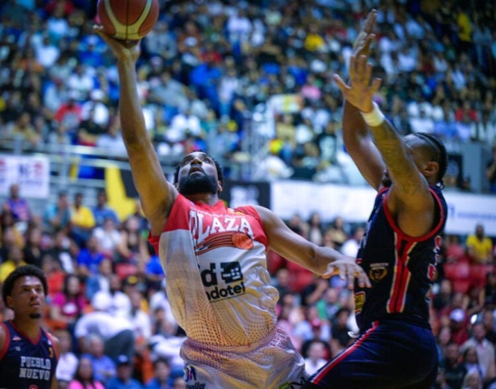 Plaza Valerio vence a Pueblo Nuevo y lo coloca al borde del precipicio ...