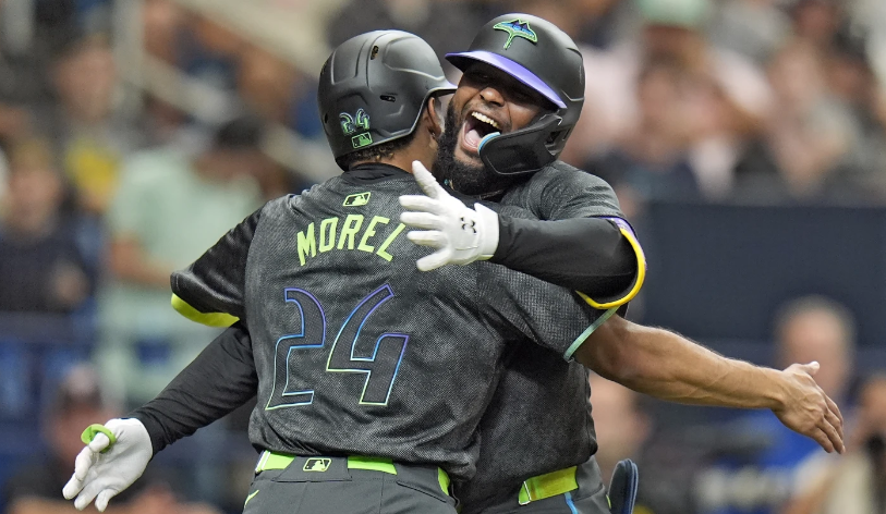 Dominicanos Junior Caminero y Christopher Morel jonronean en la ...